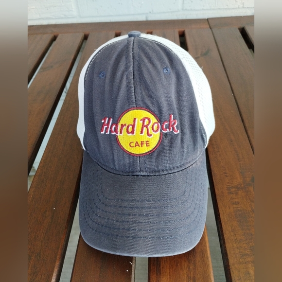 Hard Rock Cafe | Accessories | Hard Rock Cafe Cancun Fitted Truckers ...